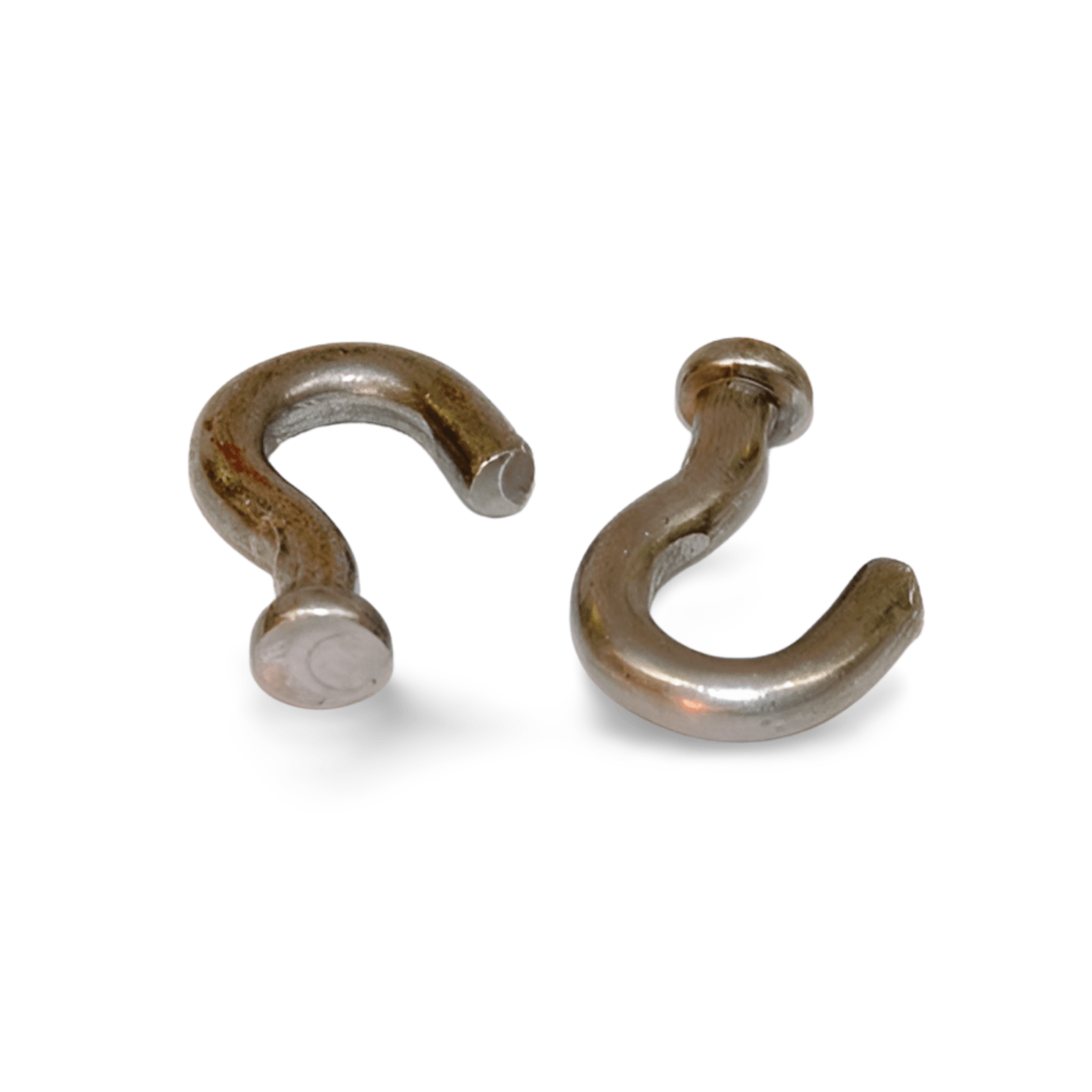 Heavy 6 Gauge Rivets (J-Hooks) – IronTrail Trapline Supply, LLC